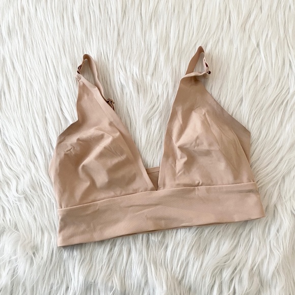 Everlane | Intimates & Sleepwear | Everelane Cream Bra | Poshmark